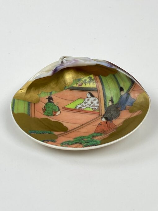 Japoniška Kai – awase žaidimo kriauklė, dekoruota piešiniu 7×8,5×2,5 cm ...